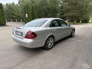 Серый Мерседес E 220 2002 в Алитус, объемом двигателя 2.20 л и пробегом 310 тыс. км за 1250 €, фото 5 на AUTOMOTO.COM.LV