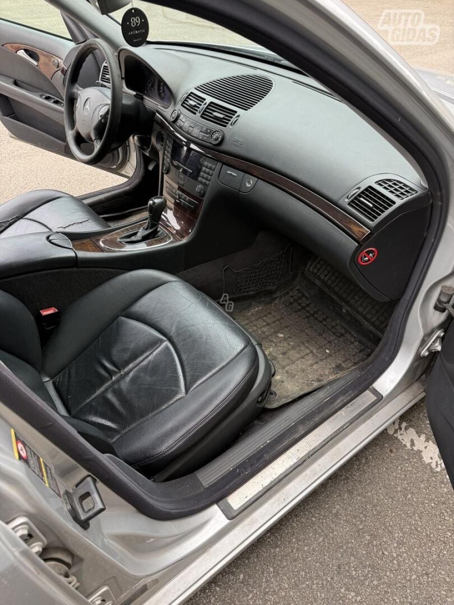 Серый Мерседес E 220 2002 в Алитус, объемом двигателя 2.20 л и пробегом 310 тыс. км за 1250 €, фото 10 на AUTOMOTO.COM.LV