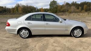Pelēks Mercedes-Benz E 220 2002 Šauļi, ar dzinēja tilpumu 2.20 L un nobraukumu 296 tūkst. km par 1850 €, foto 7 vietnē AUTOMOTO.COM.LV