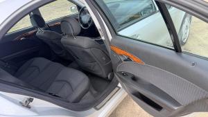 Pelēks Mercedes-Benz E 220 2002 Šauļi, ar dzinēja tilpumu 2.20 L un nobraukumu 296 tūkst. km par 1850 €, foto 13 vietnē AUTOMOTO.COM.LV