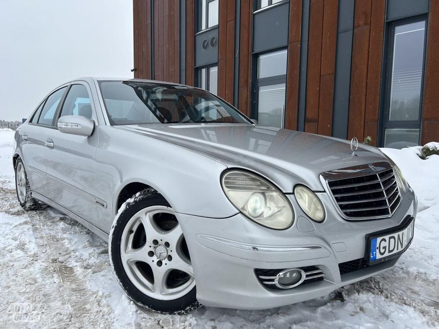 Grey Mercedes-Benz E 220 2003 in Kaunas, with an engine capacity of 2.10 L and mileage of 290 thousand km for 2699 €, photo 7 on AUTOMOTO.COM.LV