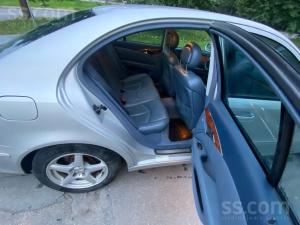Pelēks Mercedes-Benz E 220 2003 Rīga, ar dzinēja tilpumu 2.20 L un nobraukumu 262 tūkst. km par 1250 €, foto 6 vietnē AUTOMOTO.COM.LV