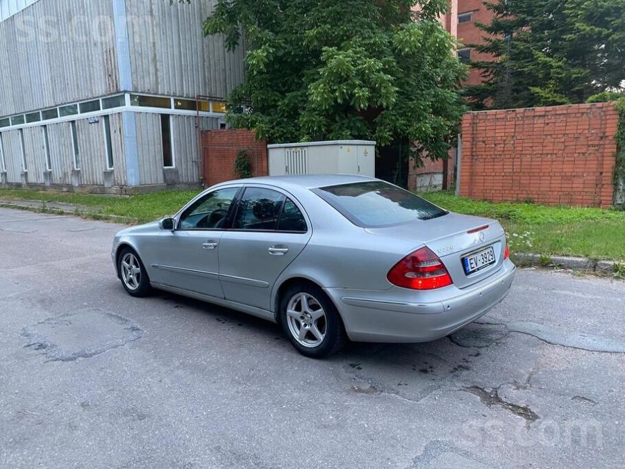Pelēks Mercedes-Benz E 220 2003 Rīga, ar dzinēja tilpumu 2.20 L un nobraukumu 262 tūkst. km par 1250 €, foto 12 vietnē AUTOMOTO.COM.LV