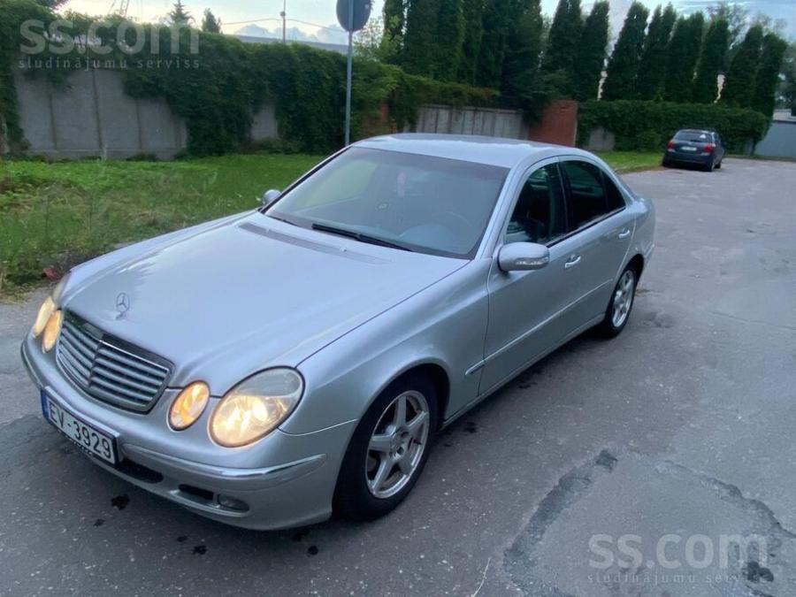 Pelēks Mercedes-Benz E 220 2003 Rīga, ar dzinēja tilpumu 2.20 L un nobraukumu 262 tūkst. km par 1250 €, foto 14 vietnē AUTOMOTO.COM.LV