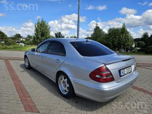 Серый Мерседес E 220 2003 в Валмиера, объемом двигателя 2.20 л и пробегом 383 тыс. км за 2450 €, фото 3 на AUTOMOTO.COM.LV