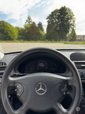 Grey Mercedes-Benz E 220 2003 in Radviliskis, with an engine capacity of 2.15 L and mileage of 344 thousand km for 2000 €, photo 8 on AUTOMOTO.COM.LV