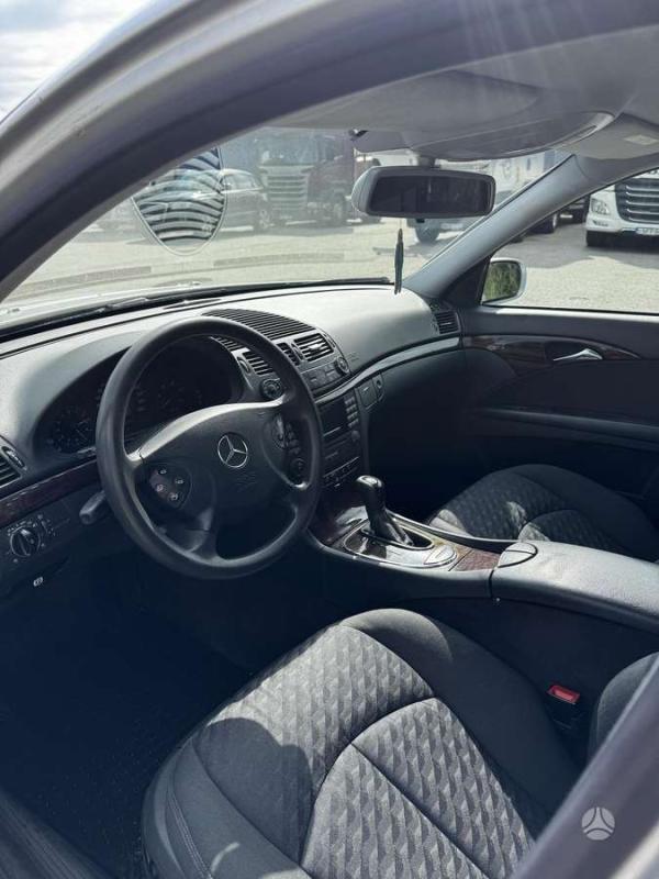 Pelēks Mercedes-Benz E 220 2003 Radviliškis, ar dzinēja tilpumu 2.15 L un nobraukumu 344 tūkst. km par 2000 €, foto 10 vietnē AUTOMOTO.COM.LV