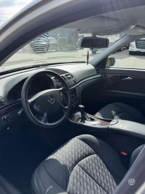Grey Mercedes-Benz E 220 2003 in Radviliskis, with an engine capacity of 2.15 L and mileage of 344 thousand km for 2000 €, photo 10 on AUTOMOTO.COM.LV