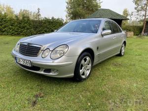 Серый Мерседес E 220 2003 в Рига, объемом двигателя 2.20 л и пробегом 345 тыс. км за 2700 €, фото 3 на AUTOMOTO.COM.LV