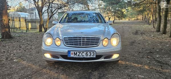 Pelēks Mercedes-Benz E 220 2004 Kauņa, ar dzinēja tilpumu 2.20 L un nobraukumu 380 tūkst. km par 2000 €, foto 1 vietnē AUTOMOTO.COM.LV