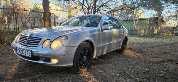 Pelēks Mercedes-Benz E 220 2004 Kauņa, ar dzinēja tilpumu 2.20 L un nobraukumu 380 tūkst. km par 2000 €, foto 3 vietnē AUTOMOTO.COM.LV