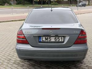 Grey Mercedes-Benz E 220 2004 in Klaipeda, with an engine capacity of 2.15 L and mileage of 264 thousand km for 2780 €, photo 6 on AUTOMOTO.COM.LV