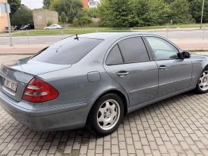 Grey Mercedes-Benz E 220 2004 in Klaipeda, with an engine capacity of 2.15 L and mileage of 264 thousand km for 2780 €, photo 7 on AUTOMOTO.COM.LV