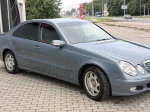Grey Mercedes-Benz E 220 2004 in Klaipeda, with an engine capacity of 2.15 L and mileage of 264 thousand km for 2780 €, photo 10 on AUTOMOTO.COM.LV