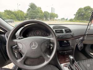 Grey Mercedes-Benz E 220 2004 in Klaipeda, with an engine capacity of 2.15 L and mileage of 264 thousand km for 2780 €, photo 17 on AUTOMOTO.COM.LV