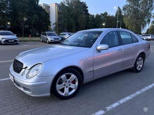 Серый Мерседес E 220 2004 в Мариямполе, объемом двигателя 2.15 л и пробегом 266 тыс. км за 2450 €, фото 6 на AUTOMOTO.COM.LV