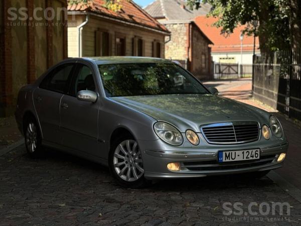 Pelēks Mercedes-Benz E 220 2004 Cēsis, ar dzinēja tilpumu 2.20 L un nobraukumu 396 tūkst. km par 2990 €, foto 1 vietnē AUTOMOTO.COM.LV