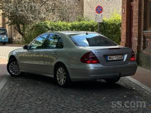 Pelēks Mercedes-Benz E 220 2004 Cēsis, ar dzinēja tilpumu 2.20 L un nobraukumu 396 tūkst. km par 2990 €, foto 8 vietnē AUTOMOTO.COM.LV
