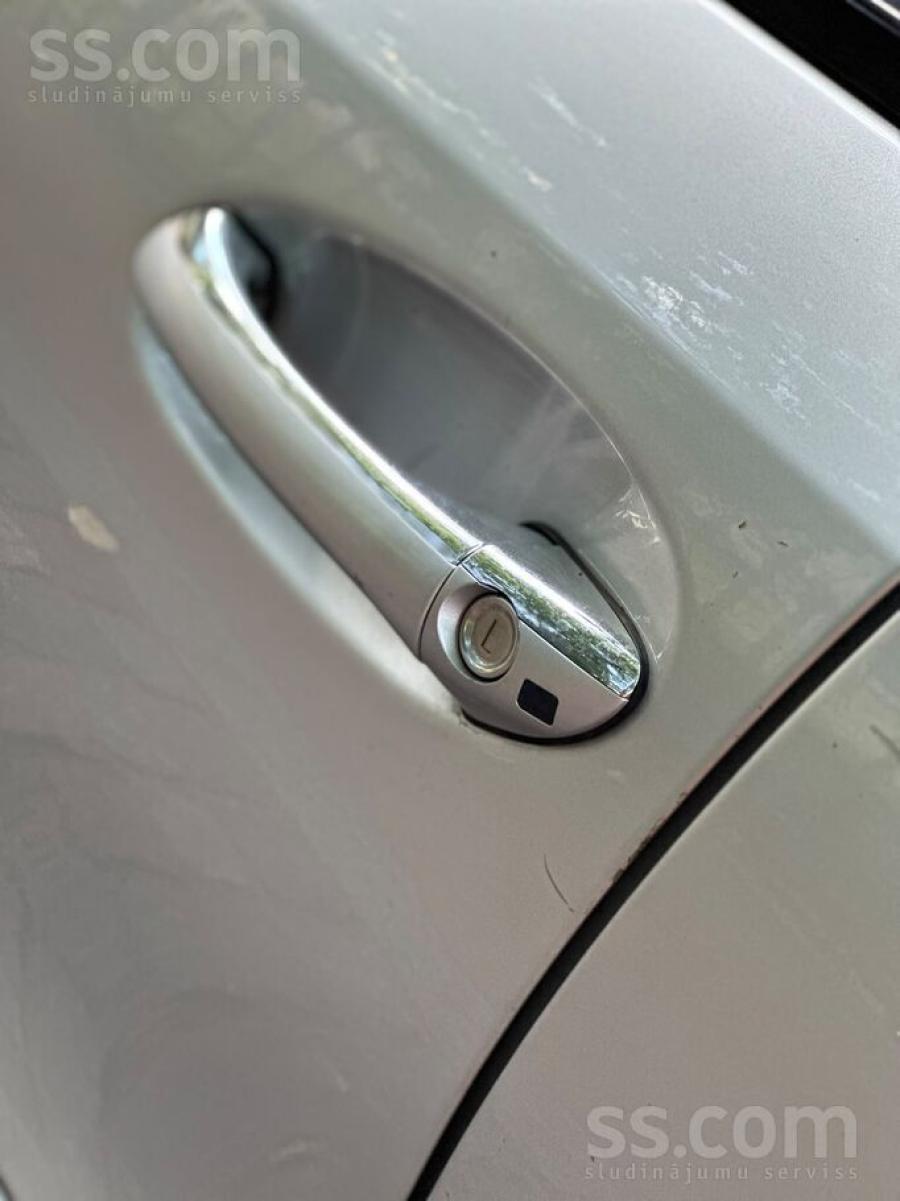 Pelēks Mercedes-Benz E 220 2004 Cēsis, ar dzinēja tilpumu 2.20 L un nobraukumu 396 tūkst. km par 2990 €, foto 14 vietnē AUTOMOTO.COM.LV