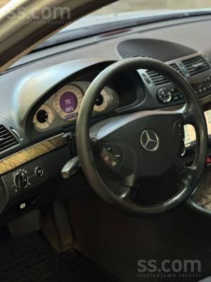 Pelēks Mercedes-Benz E 220 2004 Cēsis, ar dzinēja tilpumu 2.20 L un nobraukumu 396 tūkst. km par 2990 €, foto 17 vietnē AUTOMOTO.COM.LV