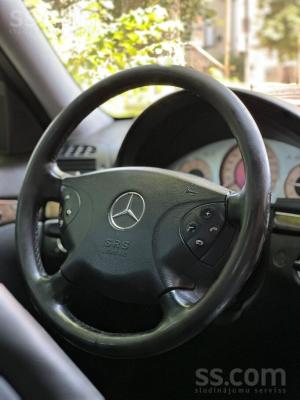 Pelēks Mercedes-Benz E 220 2004 Cēsis, ar dzinēja tilpumu 2.20 L un nobraukumu 396 tūkst. km par 2990 €, foto 18 vietnē AUTOMOTO.COM.LV