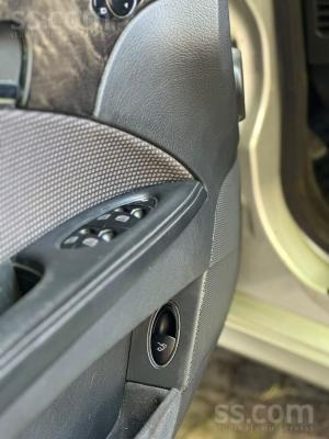 Pelēks Mercedes-Benz E 220 2004 Cēsis, ar dzinēja tilpumu 2.20 L un nobraukumu 396 tūkst. km par 2990 €, foto 28 vietnē AUTOMOTO.COM.LV