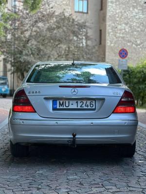 Серый Мерседес E 220 2004 в Цесис, объемом двигателя 2.20 л и пробегом 396 тыс. км за 2990 €, фото 7 на AUTOMOTO.COM.LV