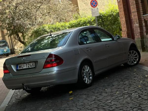 Pelēks Mercedes-Benz E 220 2004 Cēsis, ar dzinēja tilpumu 2.20 L un nobraukumu 396 tūkst. km par 2990 €, foto 10 vietnē AUTOMOTO.COM.LV