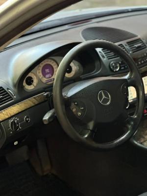 Серый Мерседес E 220 2004 в Цесис, объемом двигателя 2.20 л и пробегом 396 тыс. км за 2990 €, фото 17 на AUTOMOTO.COM.LV