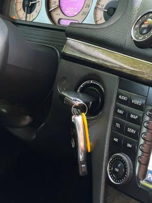 Серый Мерседес E 220 2004 в Цесис, объемом двигателя 2.20 л и пробегом 396 тыс. км за 2990 €, фото 22 на AUTOMOTO.COM.LV