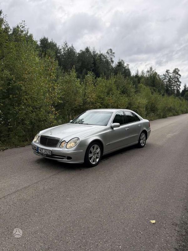 Pelēks Mercedes-Benz E 220 2004 Viļņa, ar dzinēja tilpumu 2.15 L un nobraukumu 341 tūkst. km par 1400 €, foto 1 vietnē AUTOMOTO.COM.LV