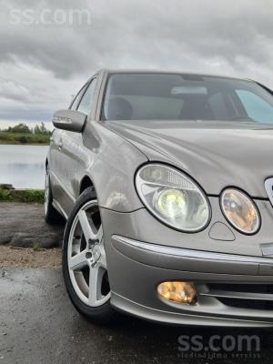 Grey Mercedes-Benz E 220 2004 in Jurmala, with an engine capacity of 2.20 L and mileage of 400 thousand km for 2499 €, photo 3 on AUTOMOTO.COM.LV