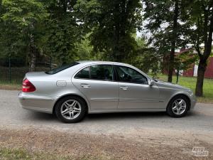 Pelēks Mercedes-Benz E 220 2005 Joniškis, ar dzinēja tilpumu 2.20 L un nobraukumu 399 tūkst. km par 1850 €, foto 9 vietnē AUTOMOTO.COM.LV