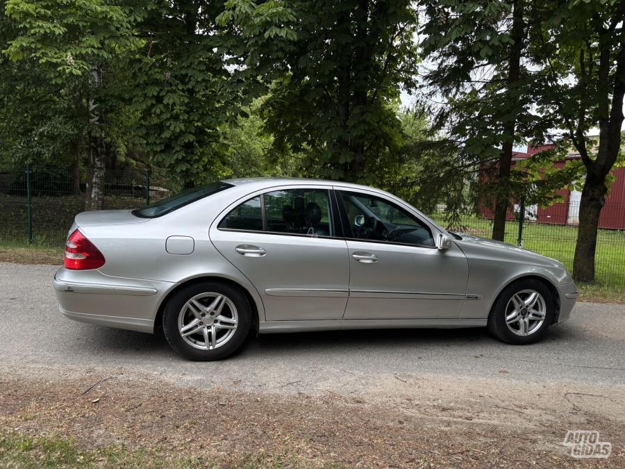 Pelēks Mercedes-Benz E 220 2005 Joniškis, ar dzinēja tilpumu 2.20 L un nobraukumu 399 tūkst. km par 1850 €, foto 9 vietnē AUTOMOTO.COM.LV