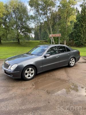 Grey Mercedes-Benz E 220 2005 in Cesis, with an engine capacity of 2.20 L and mileage of 402 thousand km for 1400 €, photo 6 on AUTOMOTO.COM.LV