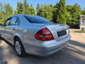 Pelēks Mercedes-Benz E 220 2005 Utena, ar dzinēja tilpumu 2.15 L un nobraukumu 282 tūkst. km par 3250 €, foto 7 vietnē AUTOMOTO.COM.LV