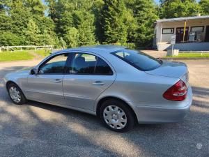 Pelēks Mercedes-Benz E 220 2005 Utena, ar dzinēja tilpumu 2.15 L un nobraukumu 282 tūkst. km par 3250 €, foto 10 vietnē AUTOMOTO.COM.LV