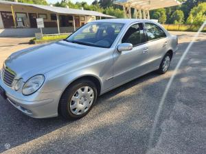 Pelēks Mercedes-Benz E 220 2005 Utena, ar dzinēja tilpumu 2.15 L un nobraukumu 282 tūkst. km par 3250 €, foto 22 vietnē AUTOMOTO.COM.LV