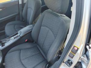 Pelēks Mercedes-Benz E 220 2005 Utena, ar dzinēja tilpumu 2.15 L un nobraukumu 282 tūkst. km par 3250 €, foto 23 vietnē AUTOMOTO.COM.LV
