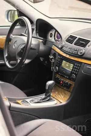 Серый Мерседес E 220 2005 в Огре, объемом двигателя 2.20 л и пробегом 339 тыс. км за 2000 €, фото 10 на AUTOMOTO.COM.LV