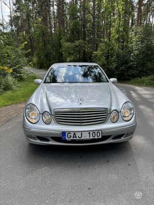 Серый Мерседес E 220 2005 в Вильнюс, объемом двигателя 2.15 л и пробегом 375 тыс. км за 3500 €, фото 4 на AUTOMOTO.COM.LV
