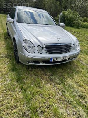 Pelēks Mercedes-Benz E 220 2005 Madona, ar dzinēja tilpumu 2.20 L un nobraukumu 287 tūkst. km par 2500 €, foto  vietnē AUTOMOTO.COM.LV