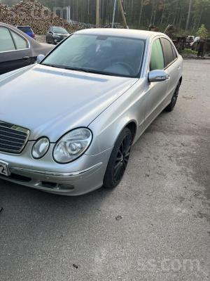 Серый Мерседес E 220 2005 в Мадона, объемом двигателя 2.20 л и пробегом 287 тыс. км за 2500 €, фото 5 на AUTOMOTO.COM.LV