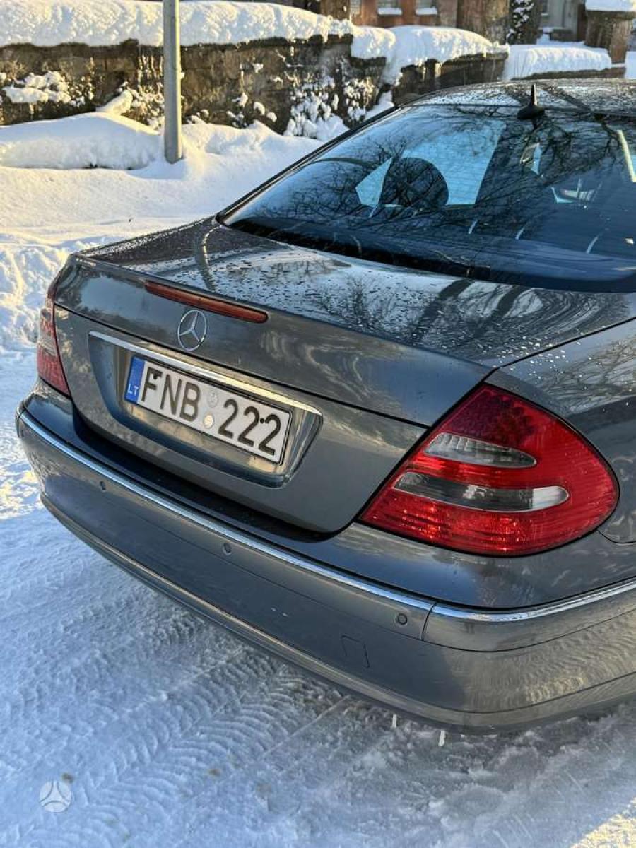Pelēks Mercedes-Benz E 220 2006 Kretinga, ar dzinēja tilpumu 2.20 L un nobraukumu 512 tūkst. km par 2999 €, foto 7 vietnē AUTOMOTO.COM.LV