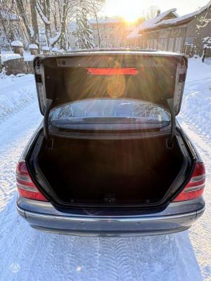 Pelēks Mercedes-Benz E 220 2006 Kretinga, ar dzinēja tilpumu 2.20 L un nobraukumu 512 tūkst. km par 2999 €, foto 8 vietnē AUTOMOTO.COM.LV