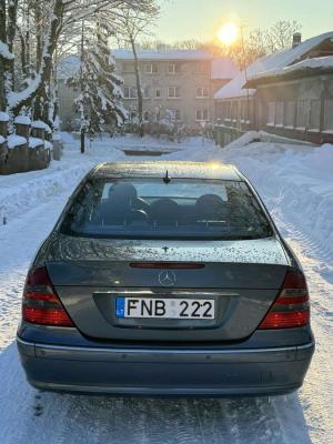 Pelēks Mercedes-Benz E 220 2006 Kretinga, ar dzinēja tilpumu 2.20 L un nobraukumu 512 tūkst. km par 2999 €, foto 9 vietnē AUTOMOTO.COM.LV
