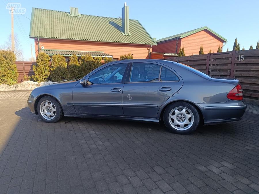 Pelēks Mercedes-Benz E 220 2006 Kretinga, ar dzinēja tilpumu 2.20 L un nobraukumu 512 tūkst. km par 2700 €, foto 9 vietnē AUTOMOTO.COM.LV