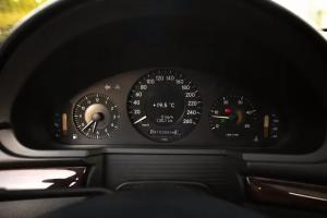 Серый Мерседес E 220 2006 в Елгава, объемом двигателя 2.20 л и пробегом 411 тыс. км за 3333 €, фото 14 на AUTOMOTO.COM.LV