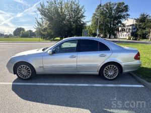 Grey Mercedes-Benz E 220 2006 in Riga, with an engine capacity of 2.20 L and mileage of 377 thousand km for 1500 €, photo 3 on AUTOMOTO.COM.LV
