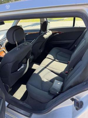 Pelēks Mercedes-Benz E 220 2006 Kauņa, ar dzinēja tilpumu 2.15 L un nobraukumu 3 tūkst. km par 1399 €, foto 9 vietnē AUTOMOTO.COM.LV